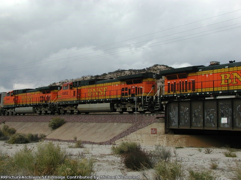 BNSF 4982